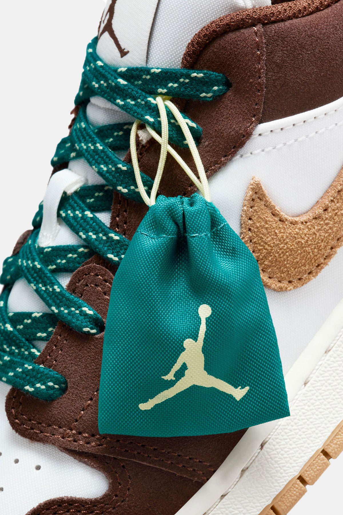 AIR JORDAN 1 LOW SE | HOMEBRED